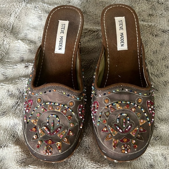 Steve Madden | Shoes | Satin Beaded Clogs 85 Wooden Block Heel Studded ...